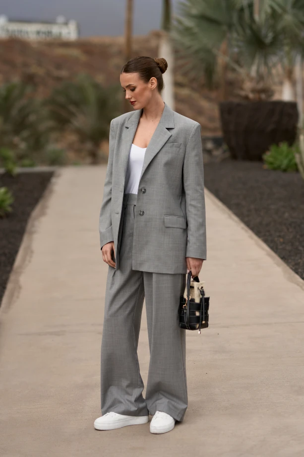 Szare wełniane spodnie z szeroką nogawką - Spodnie Ester Stone Grey ...